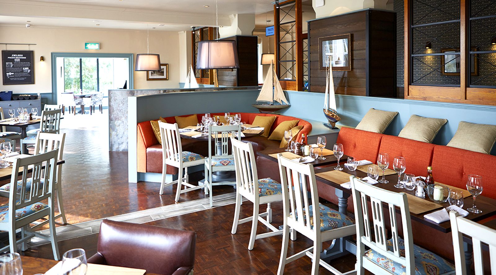 The Anglesey Arms. Family friendly pub and hotel in Anglesey